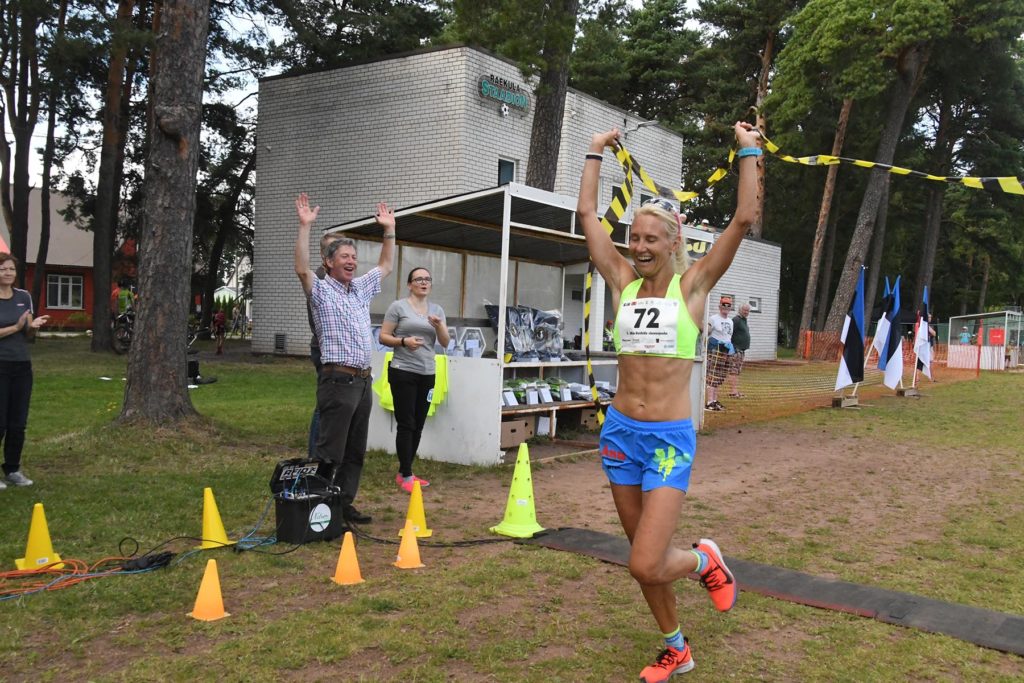 Üle 100 foto: TIMMO JERET ÜLLATAS JULGEMAIDKI ENNUSTAJAID – Külauudised